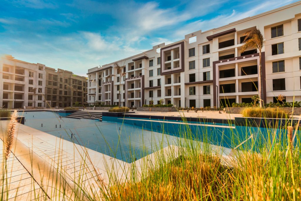 Nyoum Pyramids - Arab Developers Holding