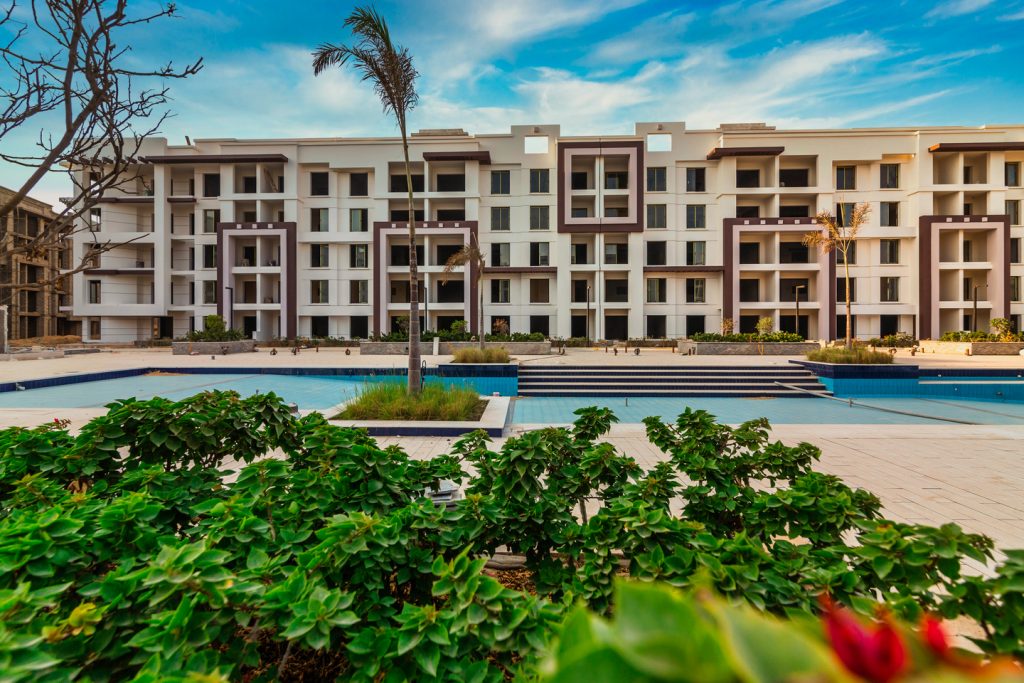 Nyoum Pyramids - Arab Developers Holding