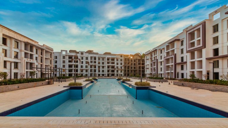 Nyoum Pyramids - Arab Developers Holding